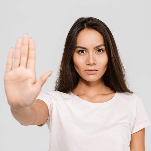 Understanding Nonverbal Cues: The Power of Hand Signals | Vistelar